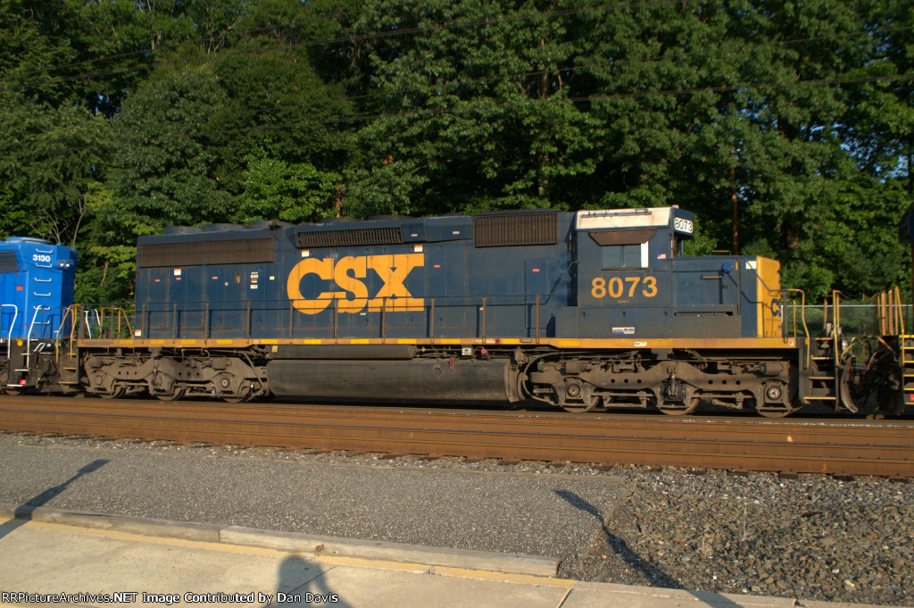 CSX SD40-2 8073 trails on Q418-06